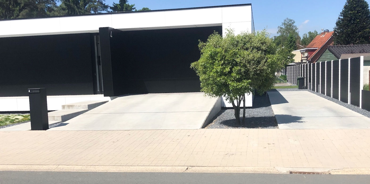 Oprit in gepolierde beton aanleggen - LTM Betonvloeren